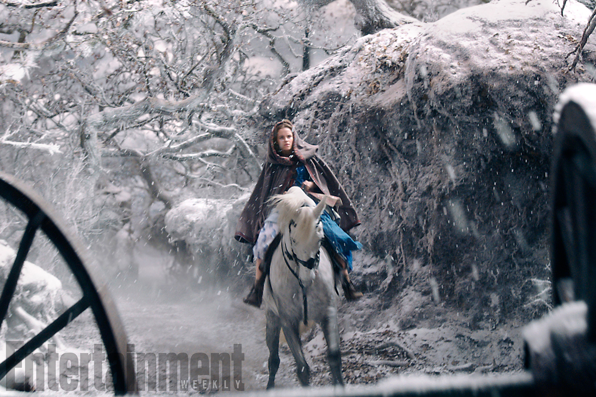Emma Watson Sings In First Clip From ‘Beauty And The Beast’