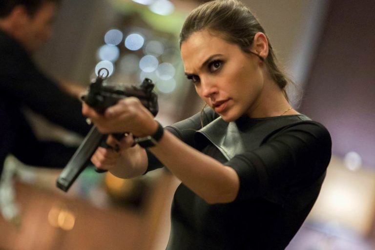 Gal Gadot To Star In International 'Bond'-Esque Spy Thriller 'Heart of ...