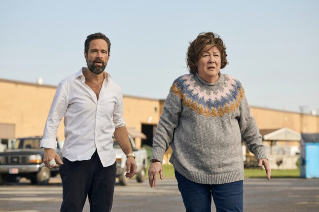 'The Sticky' Trailer: Margot Martindale & Jamie Lee Curtis Star In ...