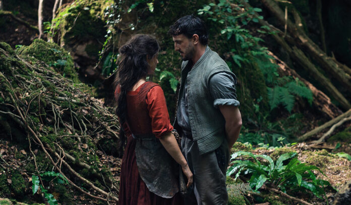 'Hamnet' Review: Jessie Buckley And Paul Mescal Are Utterly ...