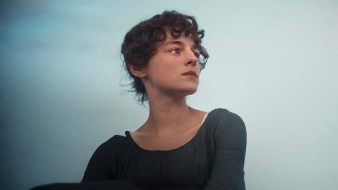 ‘Pride And Prejudice’ Teaser Trailer: Emma Corrin & Jack Lowden Lead ...