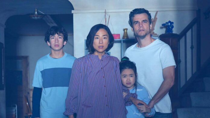 ‘The Last House’ Trailer: Greta Lee & Wagner Moura Are Sealed Inside ...