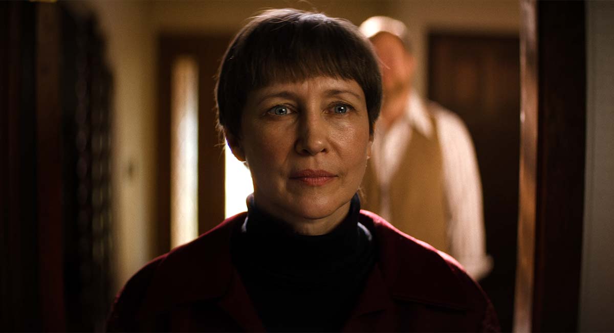 ‘The Leader’ Review: Vera Farmiga & Tim Blake Nelson Star In A Heaven’s ...
